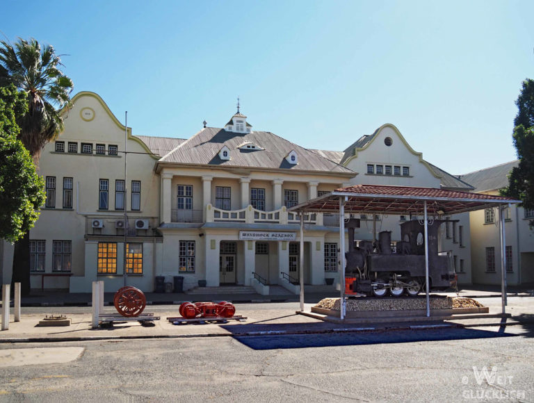 Windhoek: Sehenswürdigkeiten und Gegensätze • weitglücklich